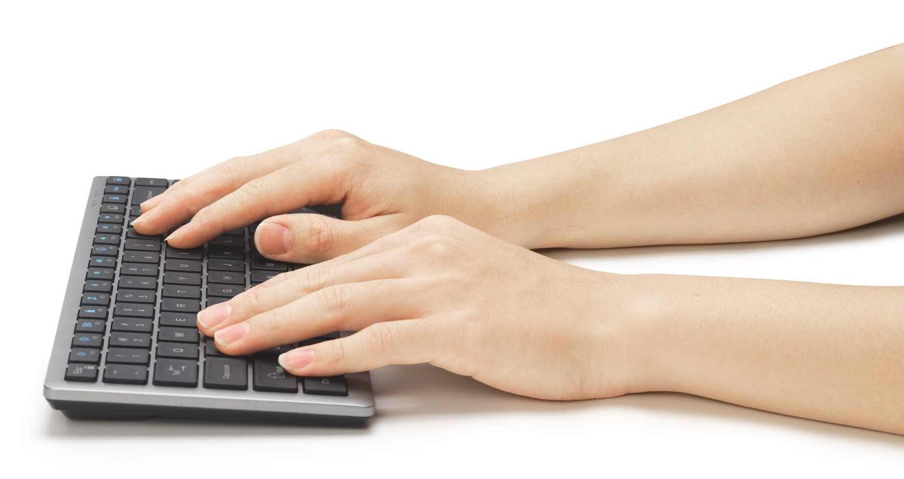 Kensington KB435 EQ Rechargeable Multi-Device Compact Keyboard ...